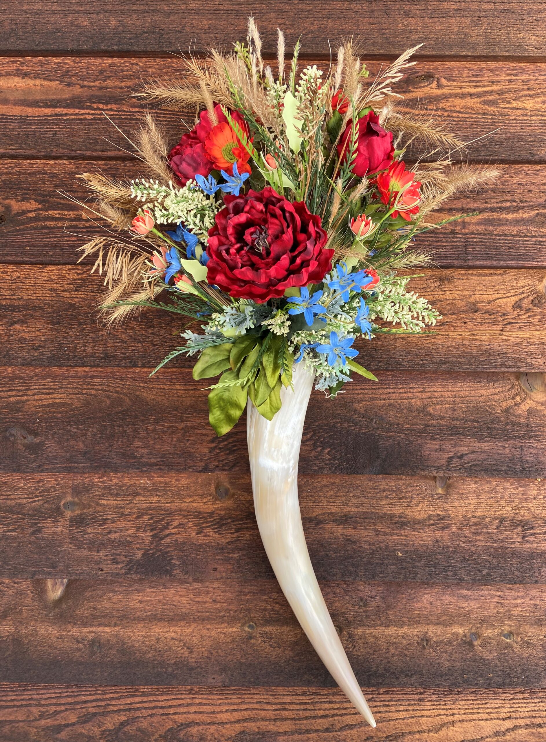 Category: Floral arrangements | JC’S COW HORN BUCKLES